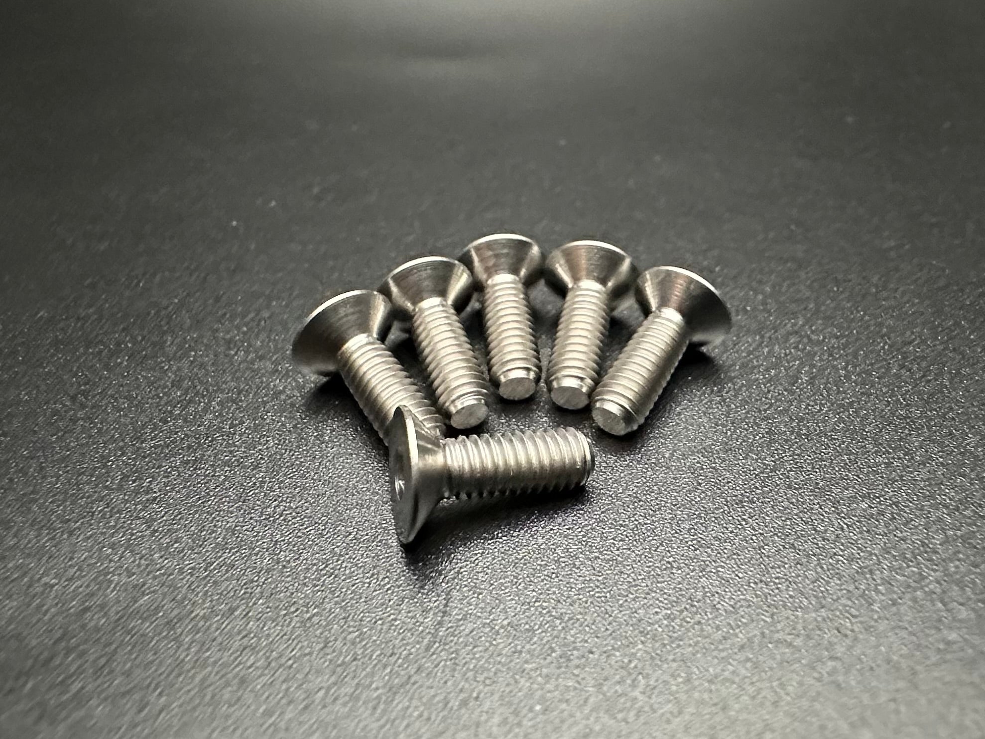 FLAT HEAD TITANIUM SCREWS – ELITE RC